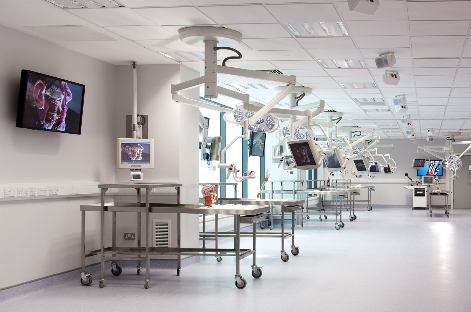 Trinity College - Jones AV Ltd. - Medical System Integration